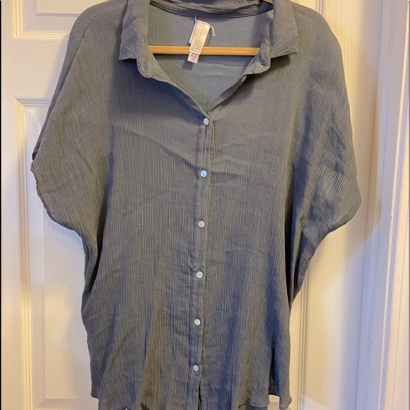 MarlaWynne | Tops | X Marla Wynne Layers Short Sleeved Button Down ...